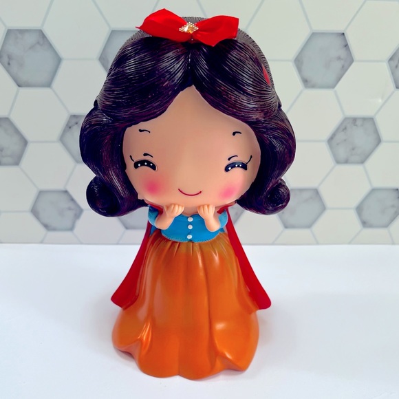 Accessories | New Snow White Coin Bank | Poshmark